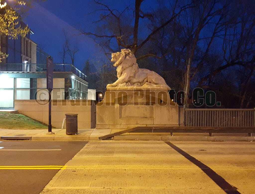 Taft Bridge Lion Sculpture | My photo show